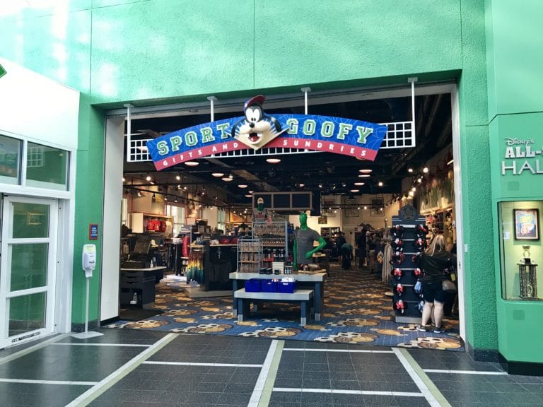 Disney's All-Star Sports Review - Mickey Chatter